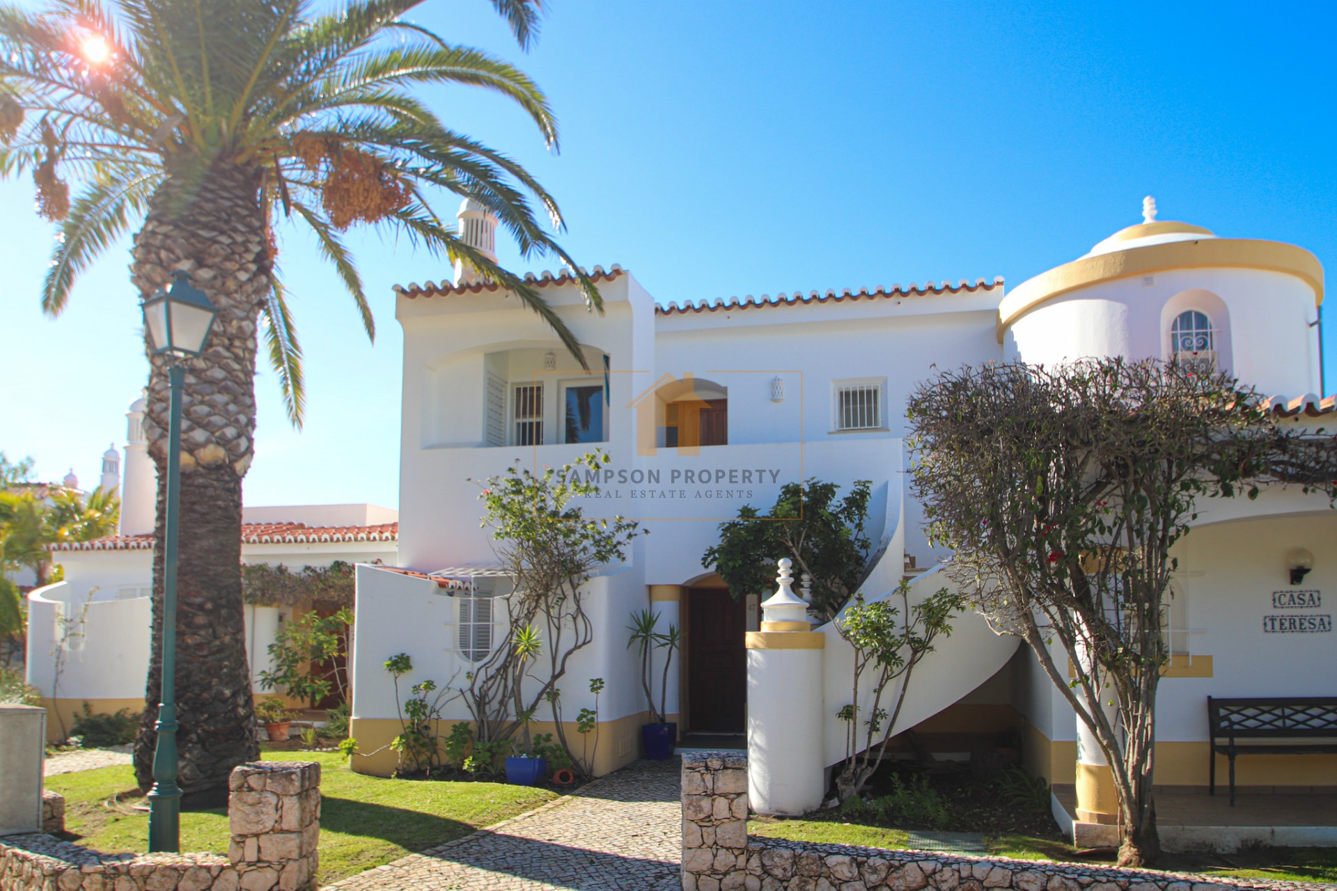 Para venda – Apartamento T1 em Carvoeiro com vista mar - Sampson Property